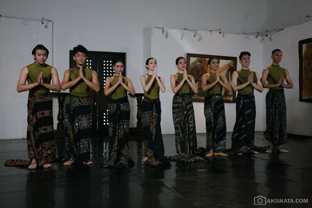 Tari Kolaborasi Lintas Budaya, Jawa Ballet : Merajut Harmoni Keragaman ...